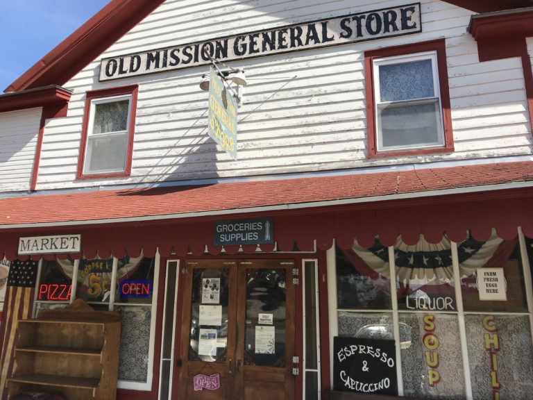 Exploring The Old Mission Peninsula - Traverse City, MI - Globalphile