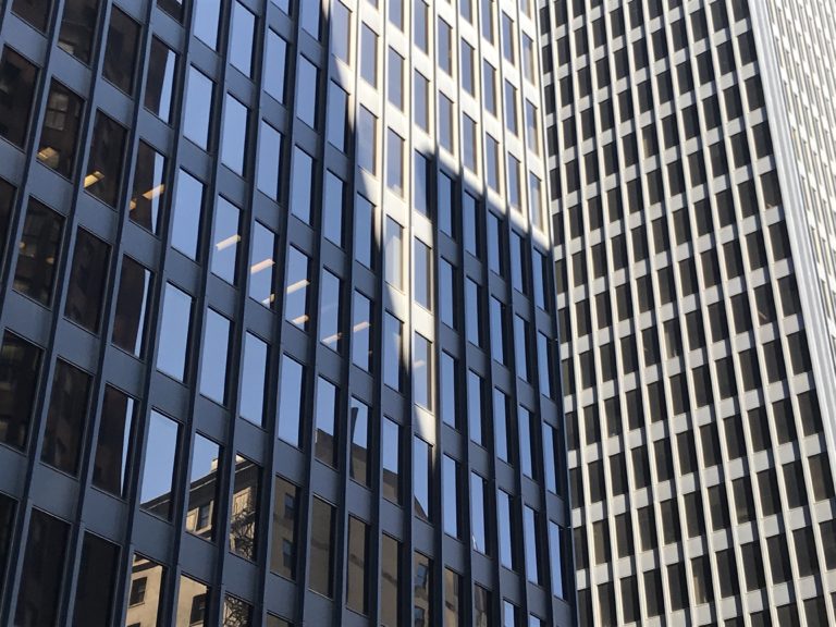 Mies van der Rohe and Bauhaus Architecture in Chicago, IL - Globalphile