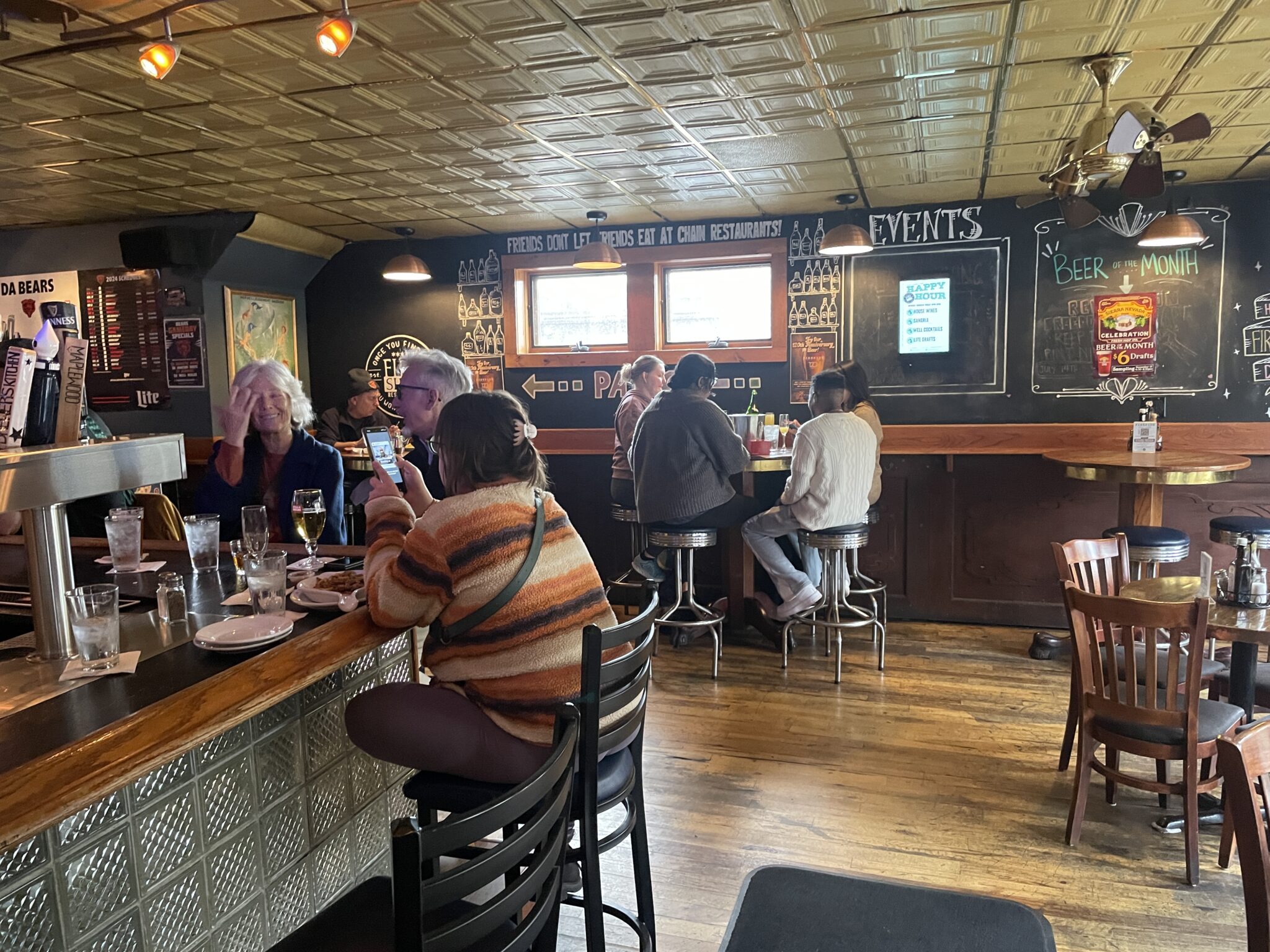 Famous Classic Restaurants in Chicago, IL
